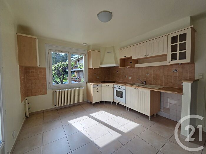 Appartement à louer - Gap, Gap ville - 5 pièces - 4 chambres