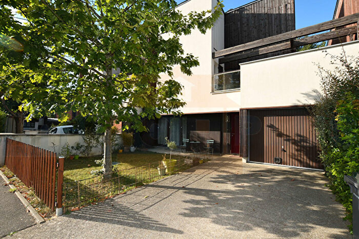 Maison à vendre - Bois-dArcy, Les Langots, La Croix Bonnet, Forêt Domaniale - 5 pièces - 4 chambres