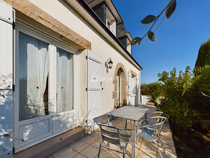 Maison à vendre - Plozévet - 5 pièces - 4 chambres