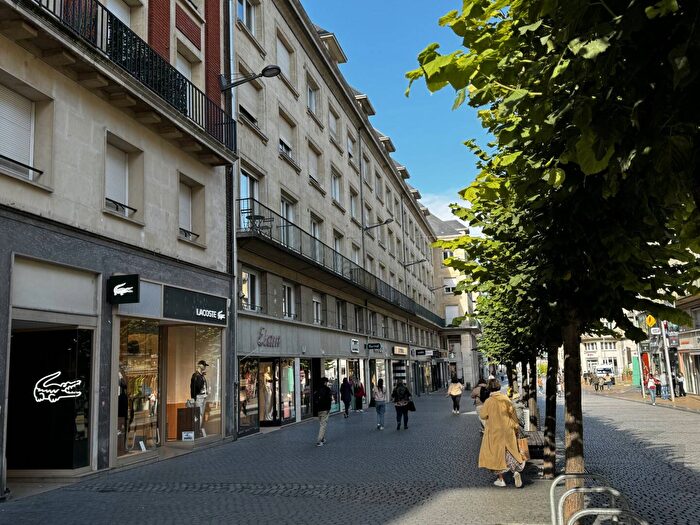 Appartement à louer - Amiens - 2 pièces - 1 chambre