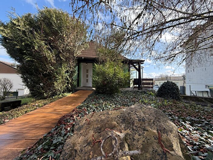 Maison à vendre - Les Étangs - 5 pièces - 3 chambres