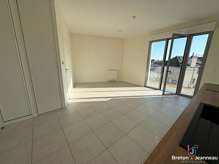 Appartement à louer - Laval, Avesnières - 1 pièce