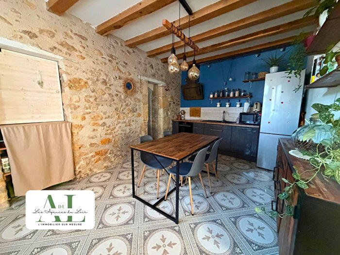Cré-sur-Loir : Maison 5 pièces à vendre