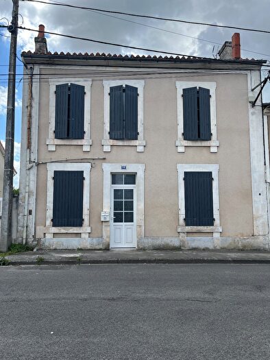Châteauneuf-sur-Charente - Maison 3 pièces à louer