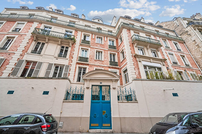 Paris 16ème, Passy, Maison de la Radio, Muette-Sud - Appartement 6 pièces à vendre