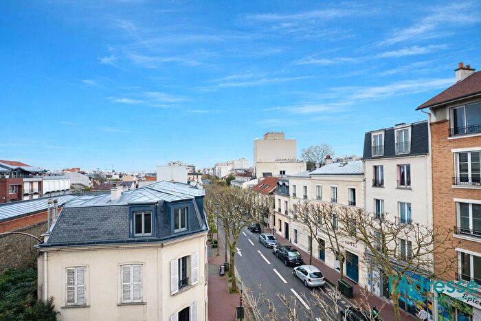 Appartement à louer - Centre Ville-Jean Moulin-Beaumont, Montreuil - 4 pièces - 2 chambres