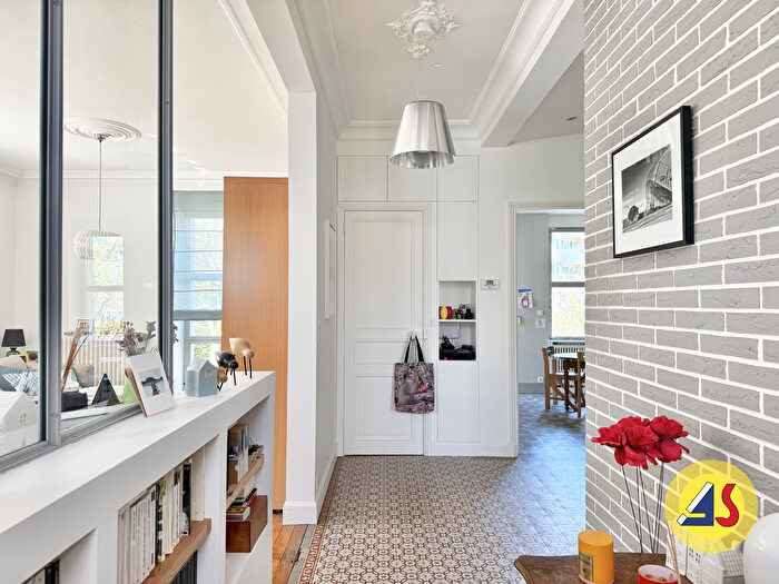 Maison à vendre - Rezé, Pont Rousseau - 6 pièces - 4 chambres