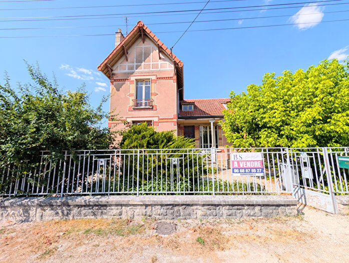 Maison 5 pièces à Plancy-l'Abbaye, à vendre
