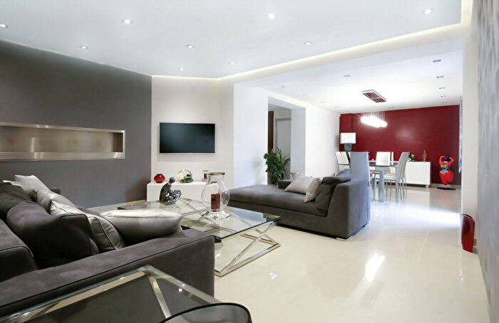 Appartement à vendre - Ambilly - 3 pièces - 2 chambres