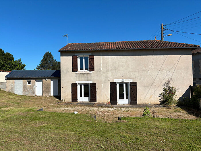 Maison 3 pièces à vendre à Civray