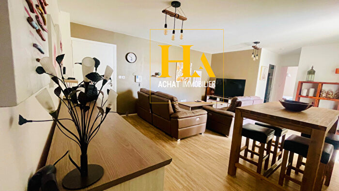 Appartement à vendre - Saint-Pierre, Centre-ville - 3 pièces - 2 chambres