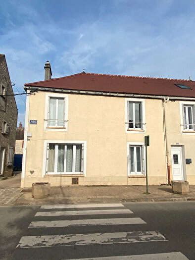 Maison 3 pièces à La Chapelle-la-Reine, à louer