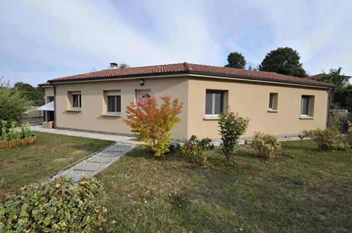 Maison à louer - Boisseuil - 5 pièces - 4 chambres