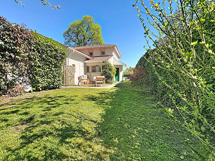 Maison à vendre - Pessac, Magonty - 4 pièces - 2 chambres