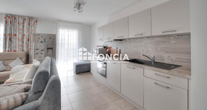 Appartement à vendre - Saint-Genis-Pouilly - 3 pièces - 2 chambres