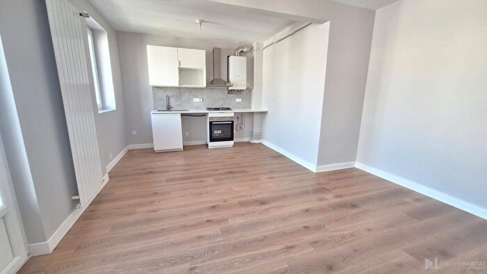 Appartement à louer - Clermont-Ferrand, Oradou - 3 pièces - 2 chambres