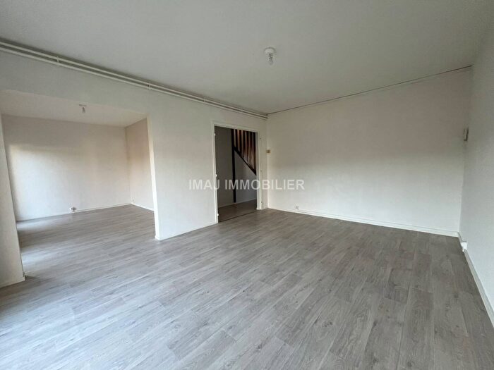 Maison à louer - La Vôge-les-Bains - 3 pièces - 2 chambres