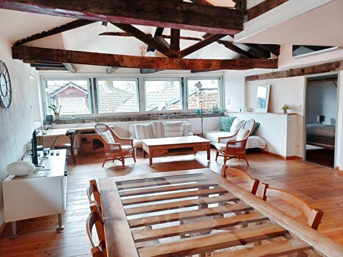 Appartement à louer - Aurillac - 2 pièces - 2 chambres