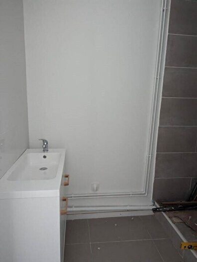 Appartement 1 pièce à Gare Nord et Ouest, Charleville-Mézières, à louer