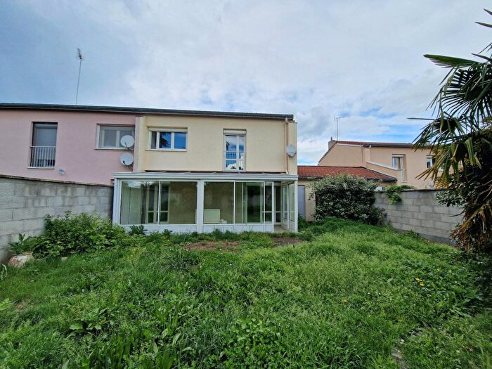 Saint-Cyprien : Maison 4 pièces à louer