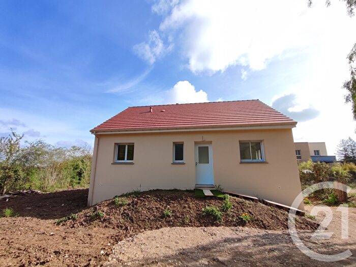 Garennes-sur-Eure : Maison 3 pièces à vendre