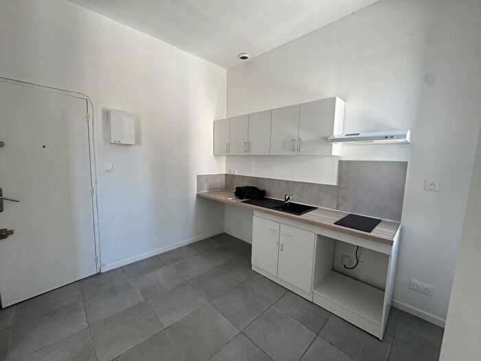 Belle de Mai, Marseille 3ème arrondissement : Appartement 1 pièce à louer