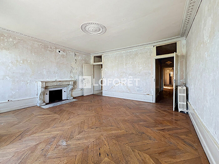 Appartement 5 pièces à Mâcon, Centre-ville, à vendre