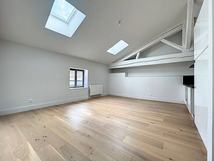 Appartement à louer - Champagne-au-Mont-dOr - 3 pièces - 2 chambres