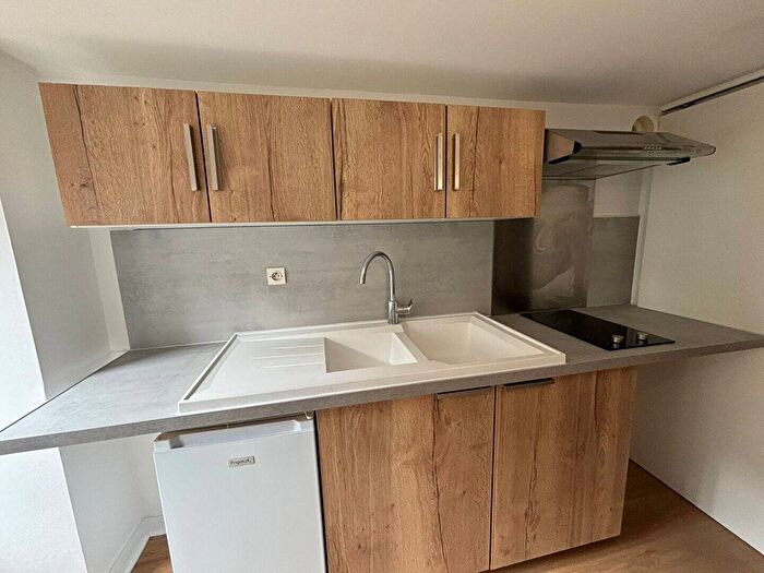 Montbernage-Pont Neuf, Poitiers : Appartement 1 pièce à louer