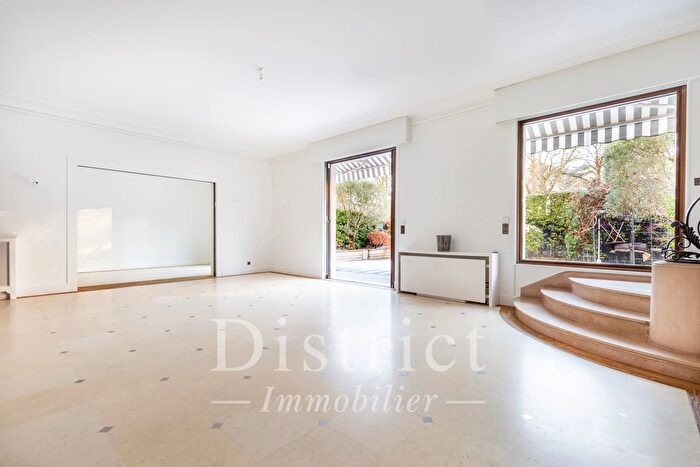 Neuilly-sur-Seine, Charles Laffitte : Appartement 7 pièces à vendre