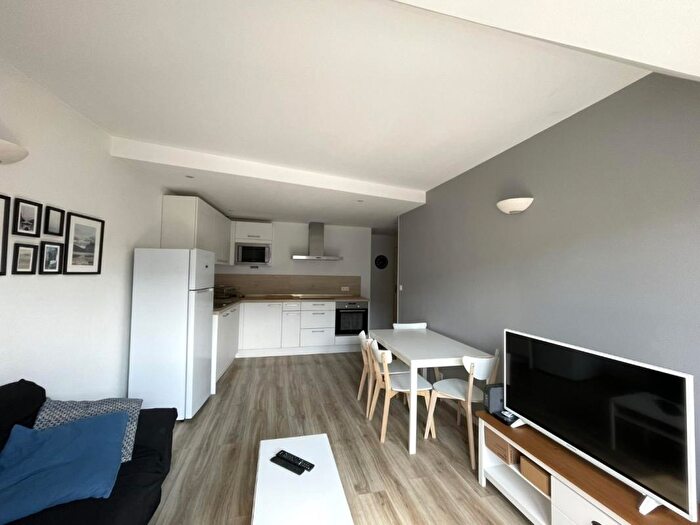 Appartement à louer - Angers, Saint-Serge, Ney, Chalouère - 1 pièce - 4 chambres