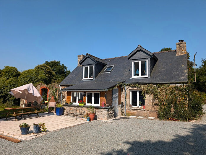 Maison à vendre - Locarn - 6 pièces - 3 chambres