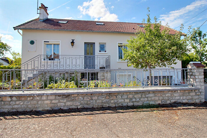 Angerville : Maison 6 pièces à vendre