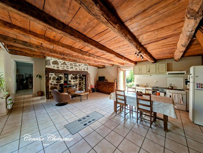 Maison à vendre - Mauriac - 3 pièces - 2 chambres