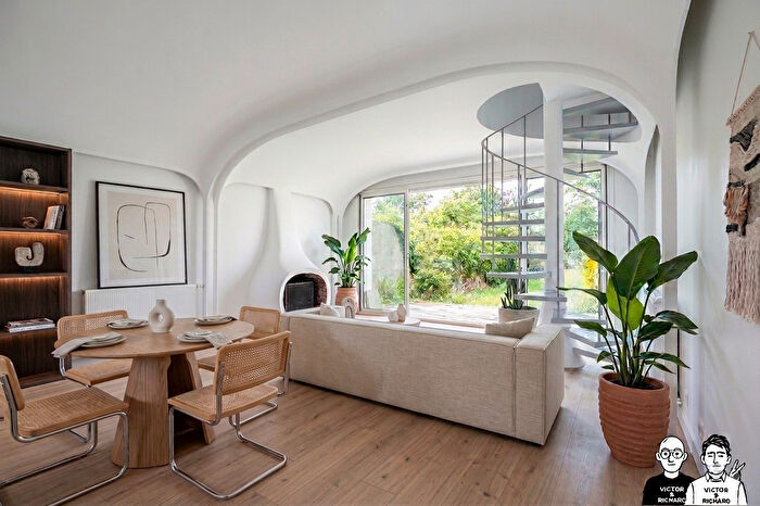 Nantes, Saint-Clément, Jardin des plantes, Caserne Lamoricière - Maison 5 pièces à vendre