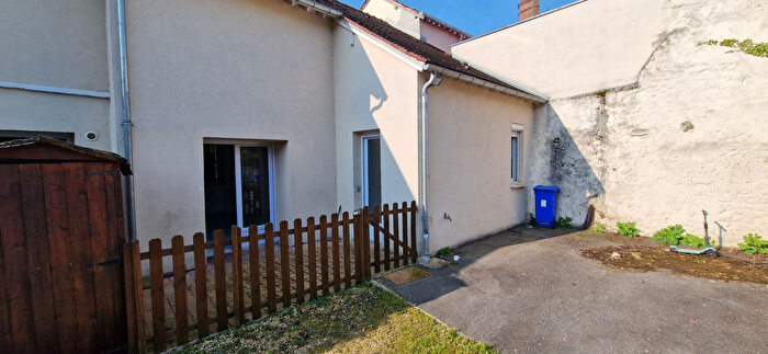 Appartement à vendre - Gallardon - 4 pièces - 2 chambres