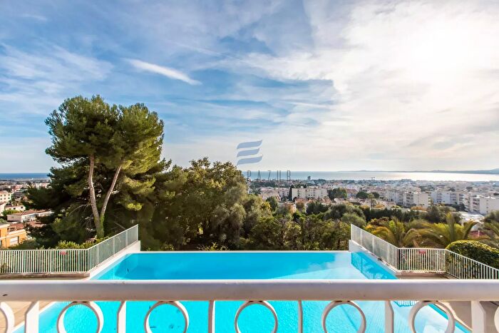 Appartement à vendre - Saint-Laurent-du-Var, Jacquons, Plateaux Fleuris - 3 pièces - 2 chambres