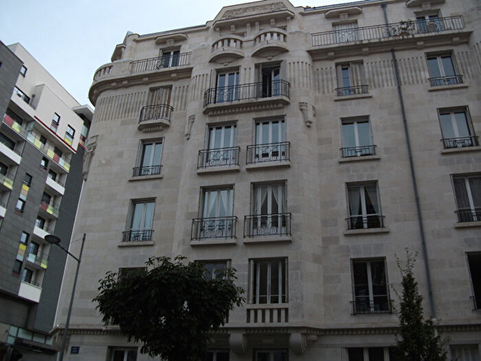 Appartement à louer - Clermont-Ferrand, Vallières, Sallins, Poncillon - 5 pièces - 3 chambres