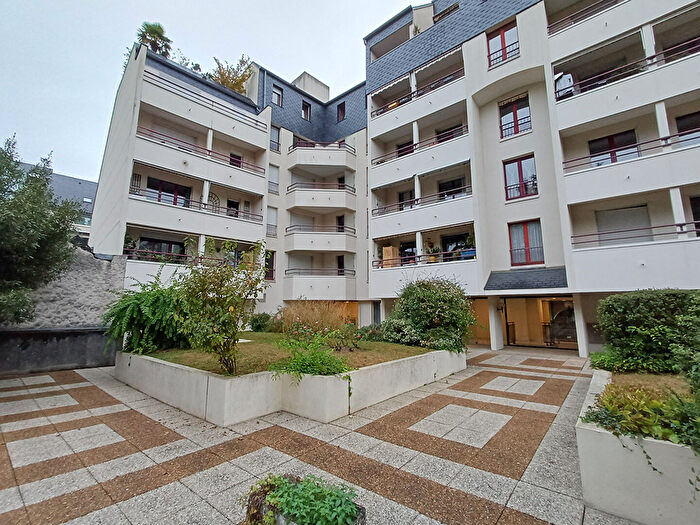 Tours, Rabelais, Tonnelle - Appartement 1 pièce à louer