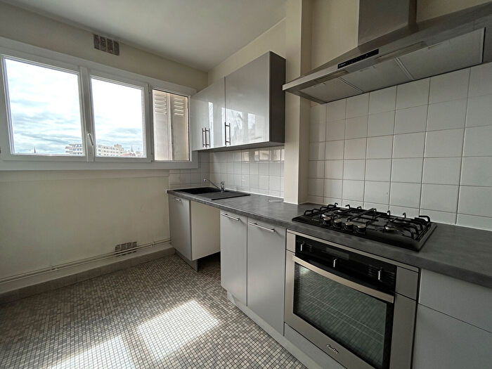 Limoges, Centre-ville, Hôtel de Ville, Emailleurs : Appartement 2 pièces à louer