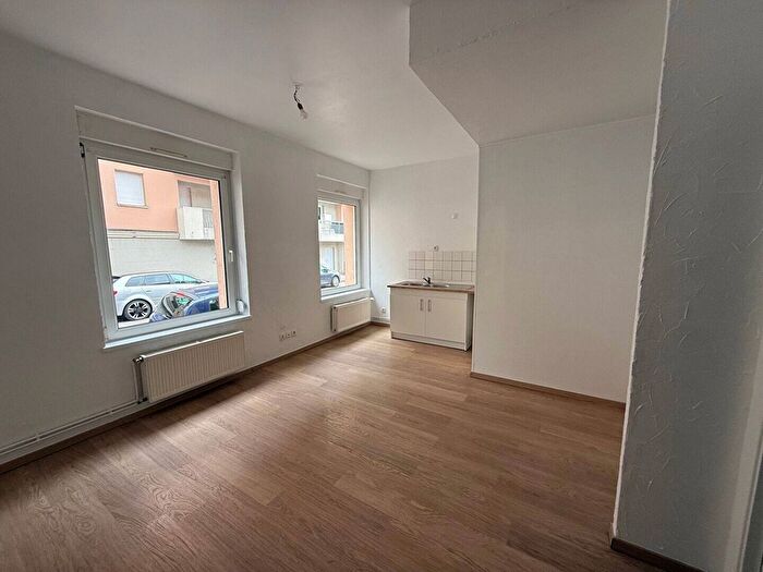 Appartement à louer - Rive Gauche-La Madeleine, Épinal - 2 pièces - 1 chambre