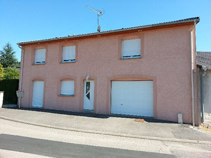 Maison à louer - Évaux-et-Ménil - 5 pièces - 3 chambres