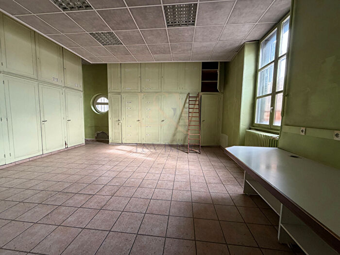 Appartement à vendre - Mâcon, Centre-ville - 6 pièces - 4 chambres