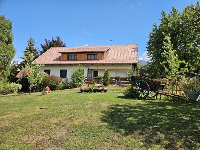 Maison 10 pièces à Saint-Bonnet-en-Champsaur, à vendre