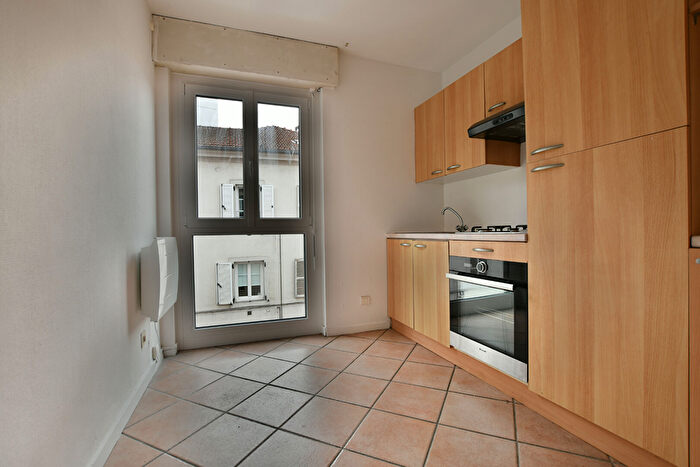 Appartement à louer - Épinal, Rive droite - 2 pièces - 1 chambre