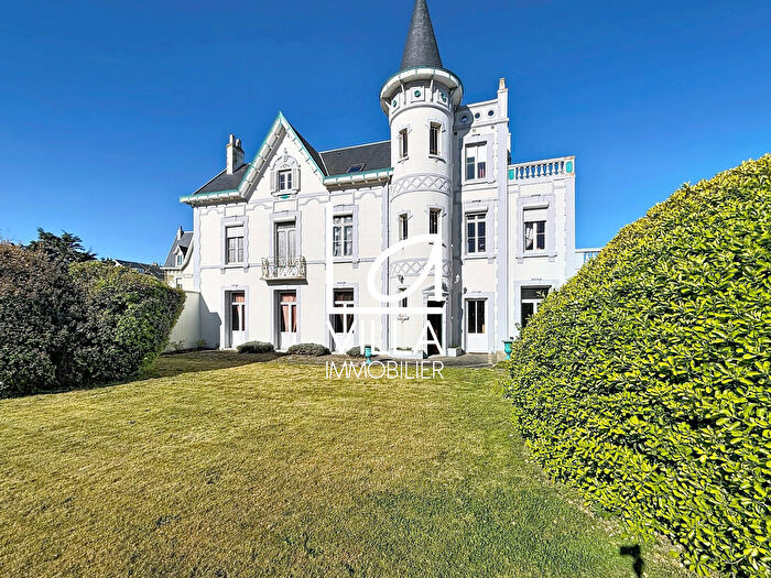 Maison à vendre - Wimereux - 10 pièces - 5 chambres