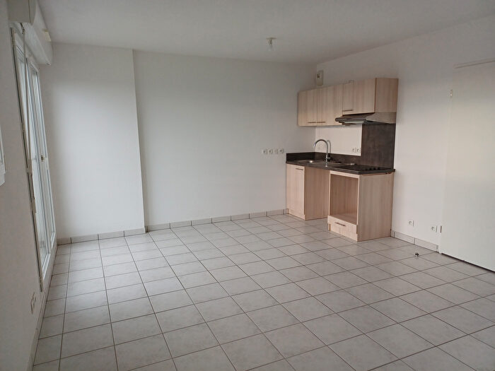 Appartement à louer - Louviers, La Roquette, Hamelet, Les Monts - 2 pièces - 1 chambre