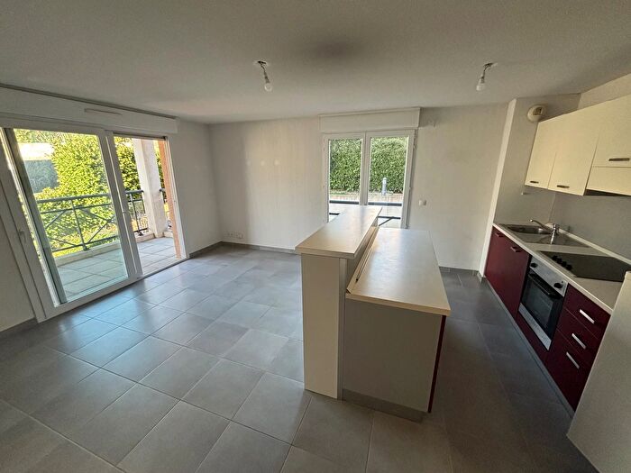 Appartement à vendre - Grasse, Saint-Claude - 3 pièces - 2 chambres