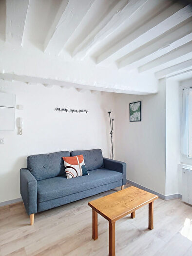 Appartement 2 pièces à Étampes, Centre-Ville, à louer