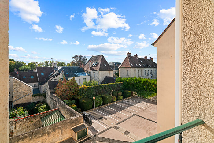 Senlis, Centre-ville - Appartement 2 pièces à vendre